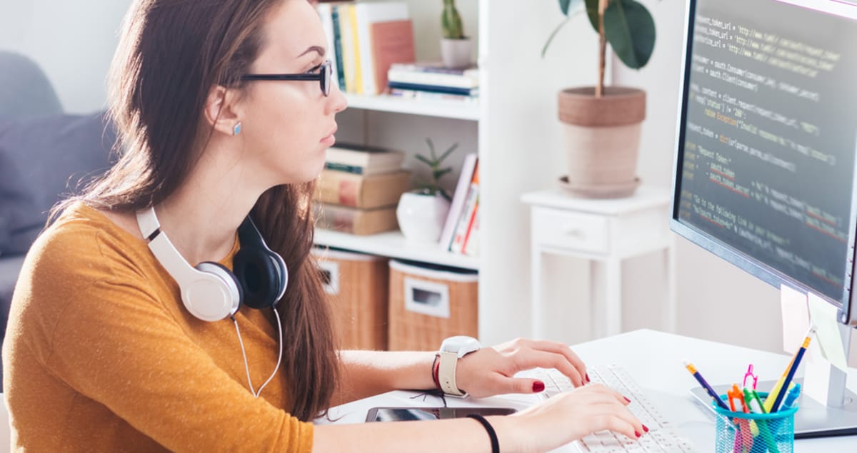 Front-end developer: Job Descriptions, Duties and Compensation.