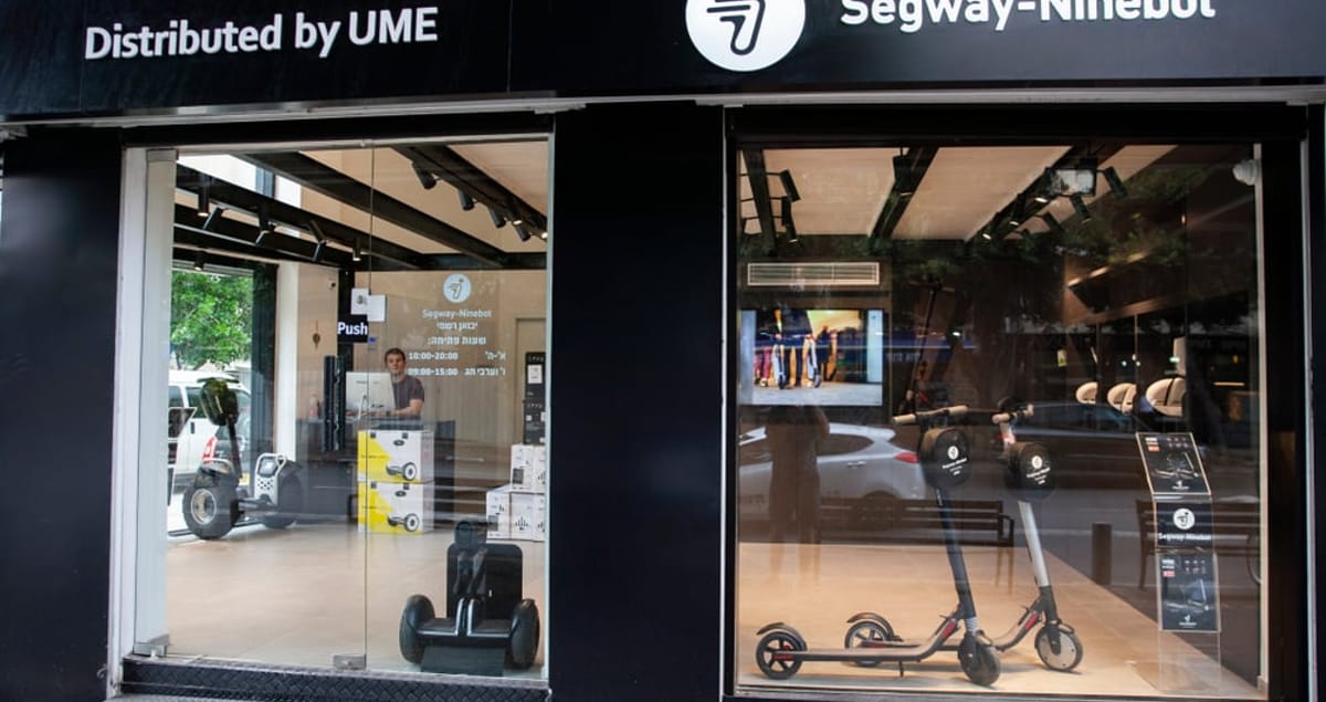 Segway enters the delivery robot space with Loomo Delivery | Built In